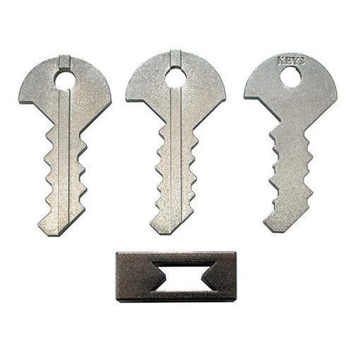 Huzzle LVL6 Key III Cast Metal Puzzle by Hanayama | Presents of Mind